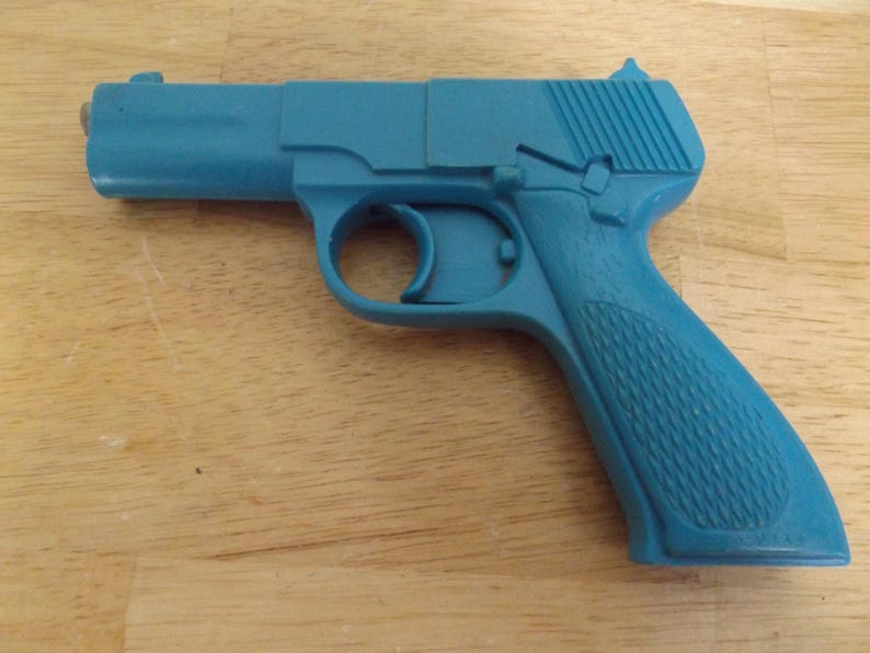 Two Vintage Plastic Toy Clicker Guns / Lionel Tommy Gun - Etsy