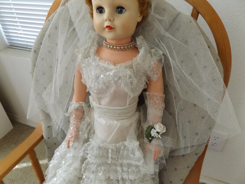 Vintage Beautiful Betty Bride Doll - Etsy