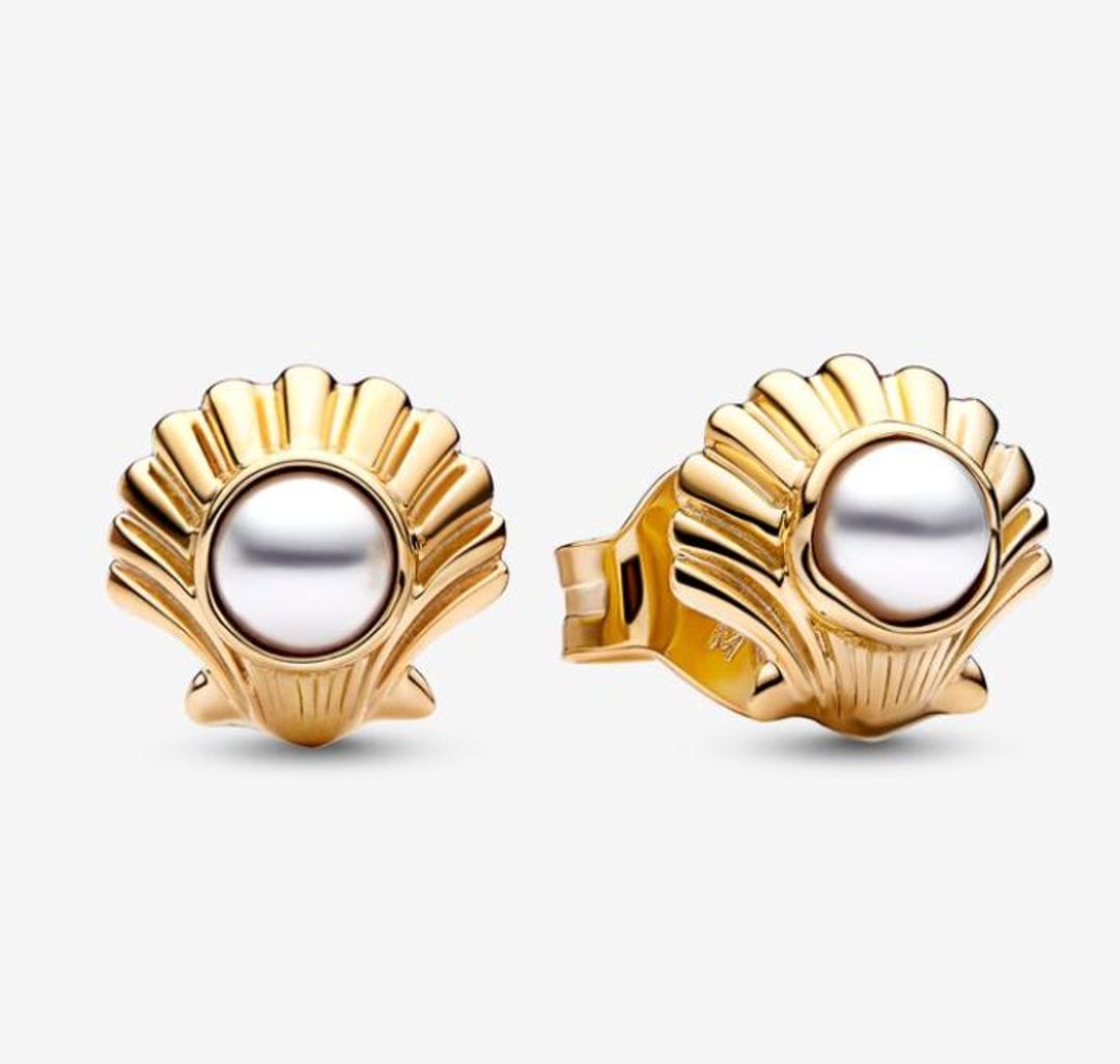 Pandora the Little Mermaid Seashell Stud Earrings - Etsy