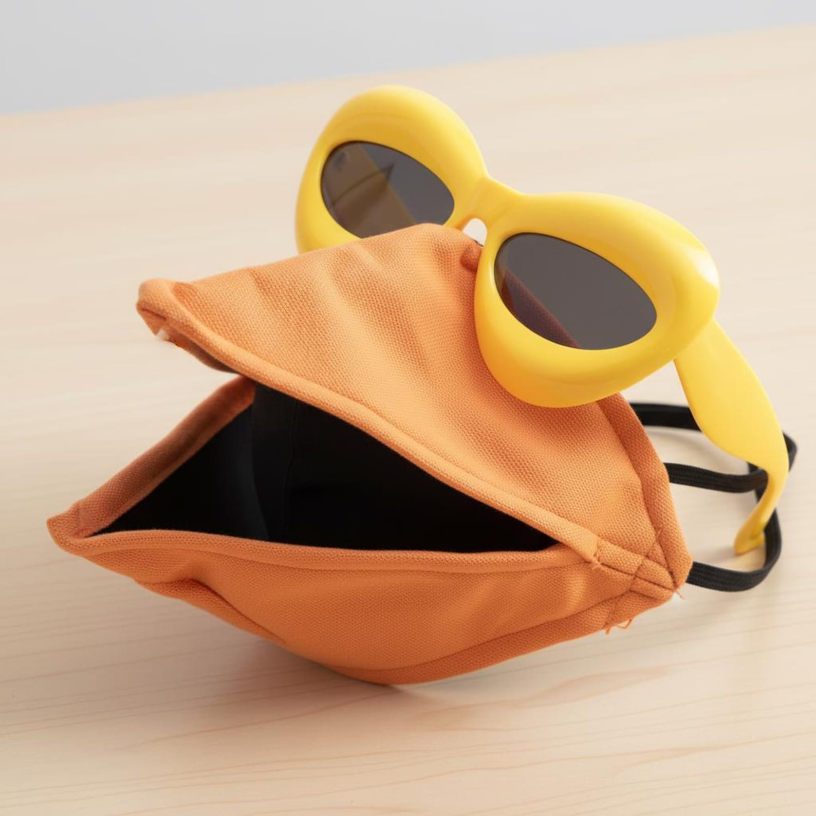 Funny Bird Beak Face Mask With Yellow Sunglasses, Quirky Costume ...