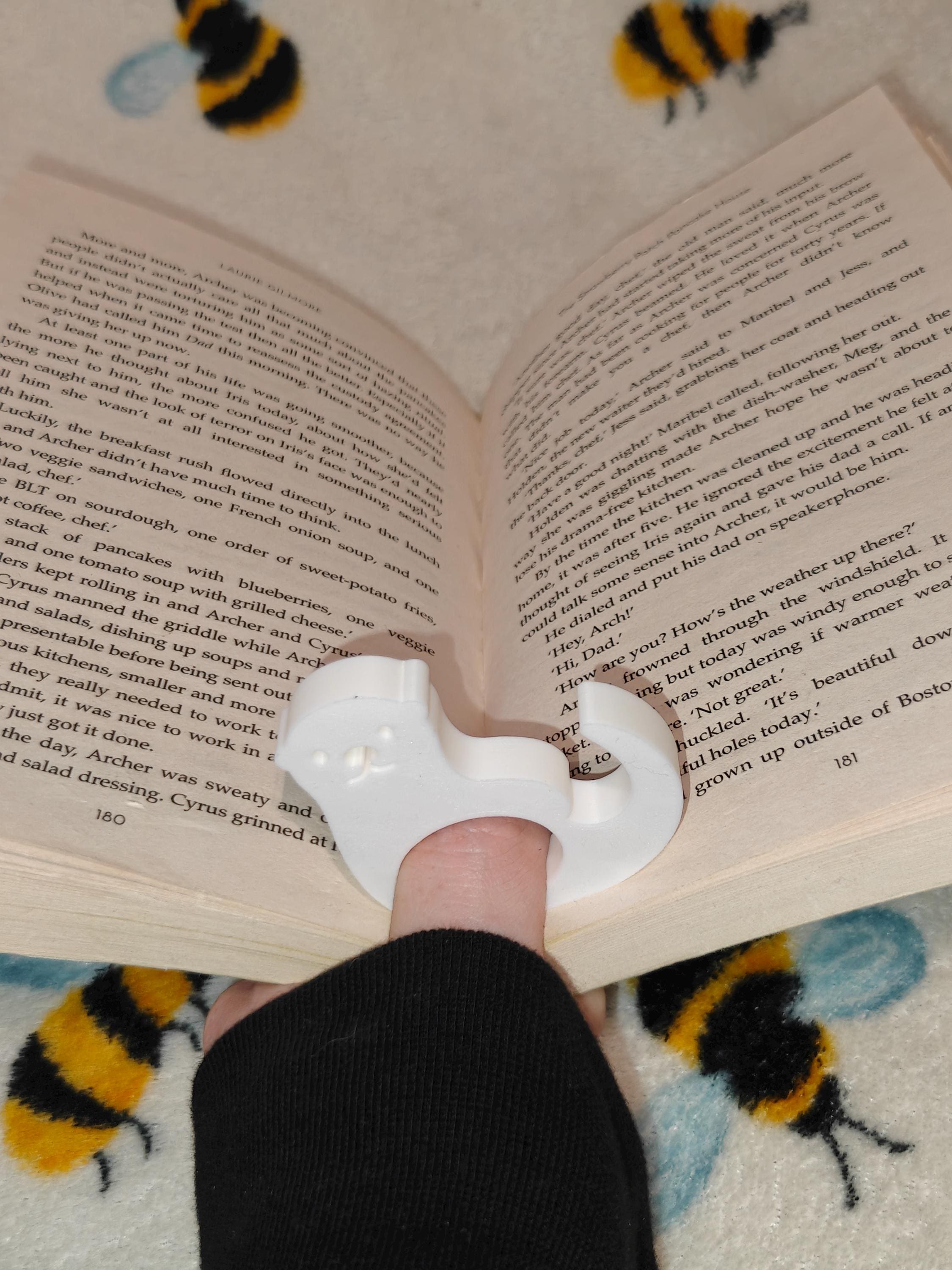 Otter Book Page Holder Thumb Accessory One Handed Reading Assistant - Etsy