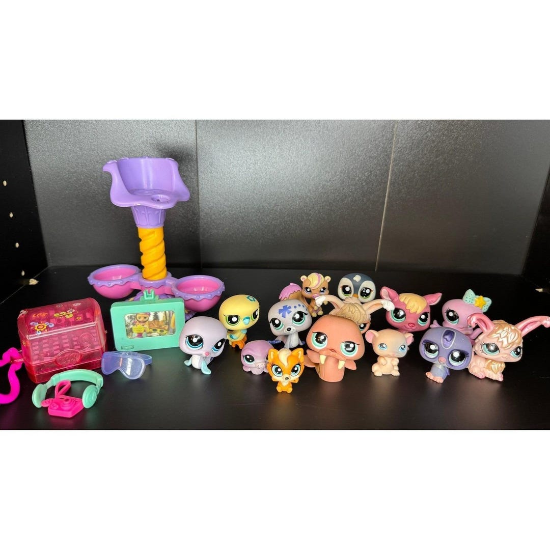 Littlest Pet Shop LPS Lot 14 Pets + 6 Accessories Seal Fox Walrus ...