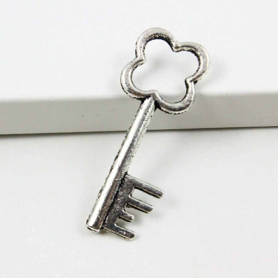 20pcs Antique Silver Key Charm Key Pendant 32x11mm PND380 - Etsy UK