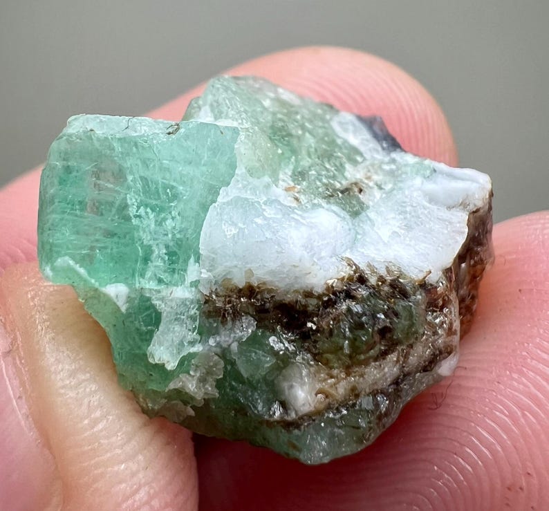 15 CT Chitral Emerald Crystal Specimen From Chitral KPK Pakistan - Etsy