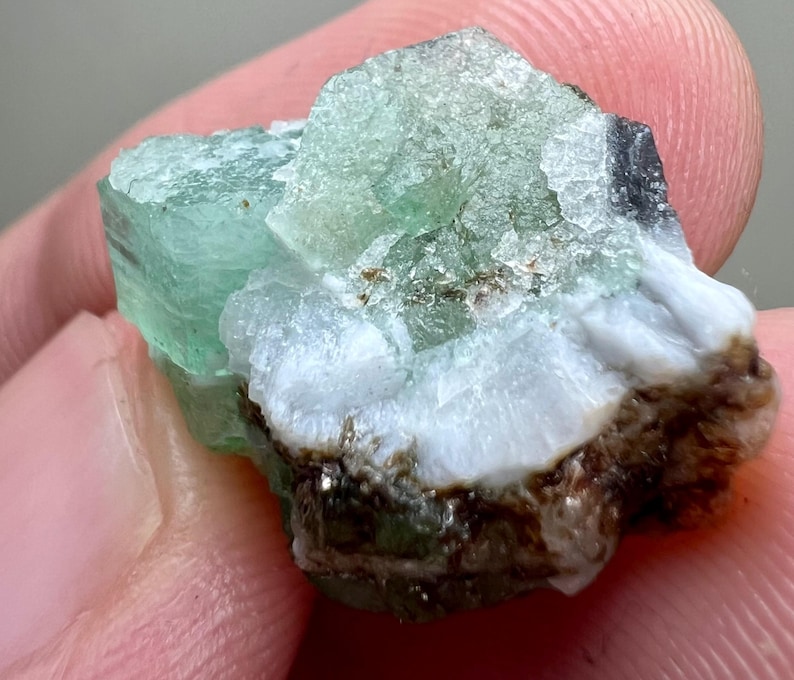 15 CT Chitral Emerald Crystal Specimen From Chitral KPK Pakistan - Etsy