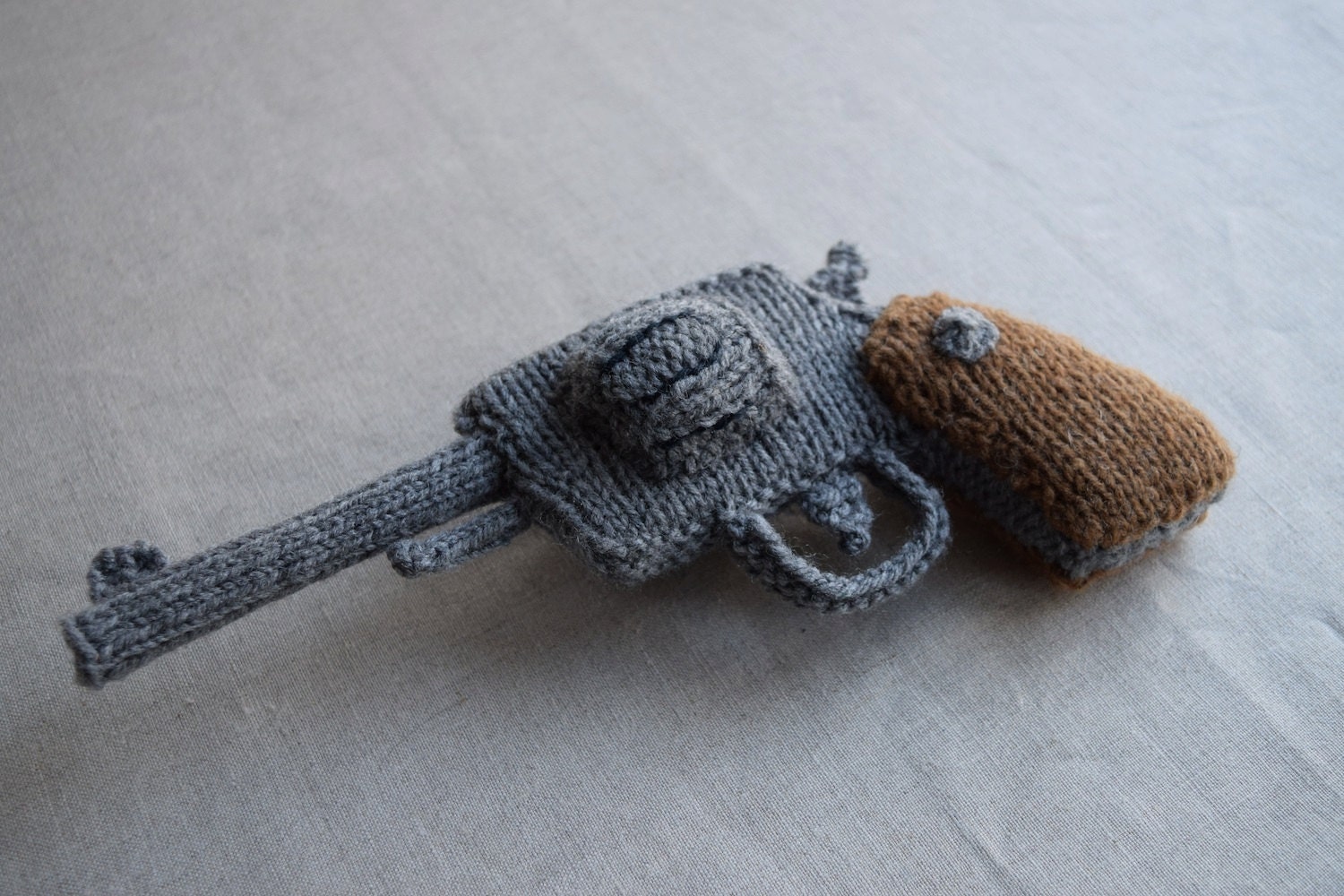 PDF Knitting PATTERN - Knitted Revolver PDF Pattern - Knitting Pattern ...