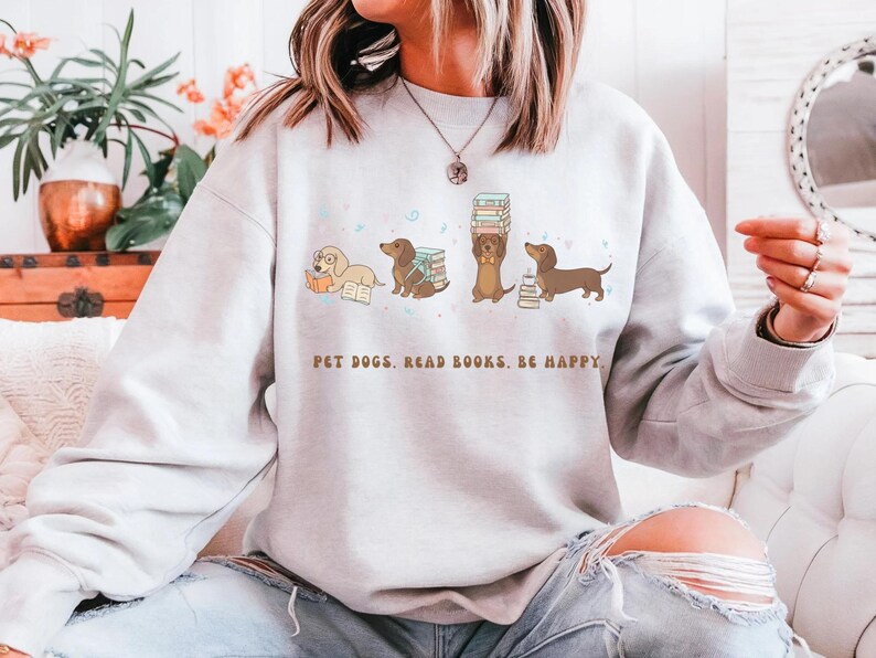 Dachshund Reading Books Sweatshirt | Bookish Dog Mom Gift, Reading ...