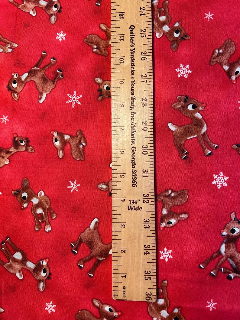 Rudolph the Red Nosed Reindeer Christmas Fabric, Quilting Treasures, 35 ...