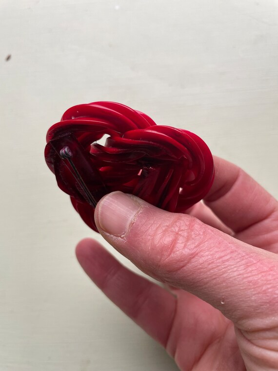 Vintage Bakelite red licorice pin - Gem
