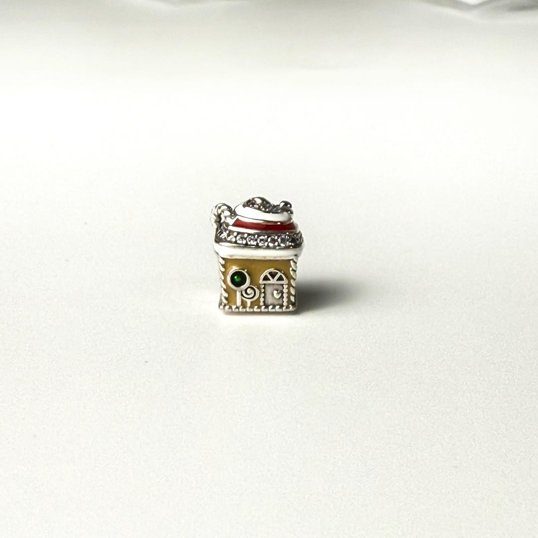 PANDORA Festive Gingerbread House Charm - Etsy