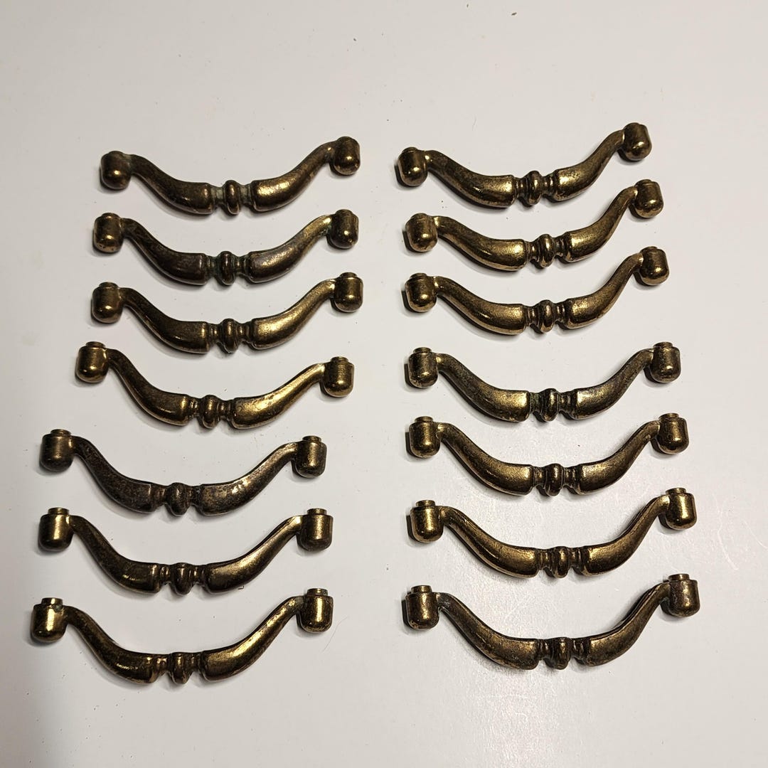 7 Vintage Drawer Pulls Decorative Salvage Metal Parts Pieces Upcycle ...