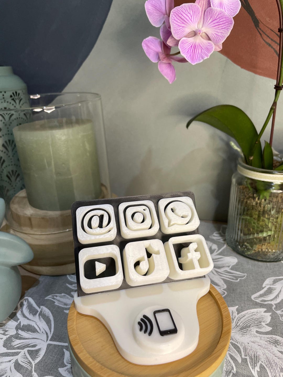 NFC Social Media Tap Stand – Custom Business Link Sign - Etsy