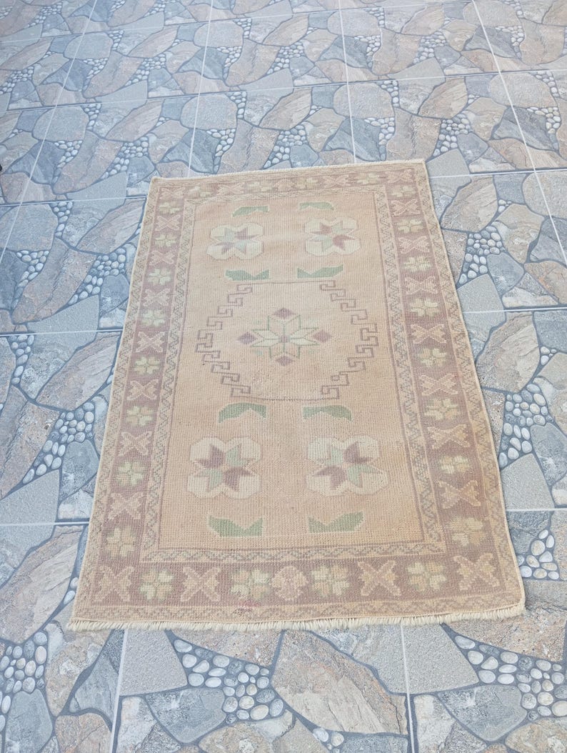 Vintage Turkish Wool Rug 2.6x3.9 Feet, Farmhouse Anatolian Kids Room ...