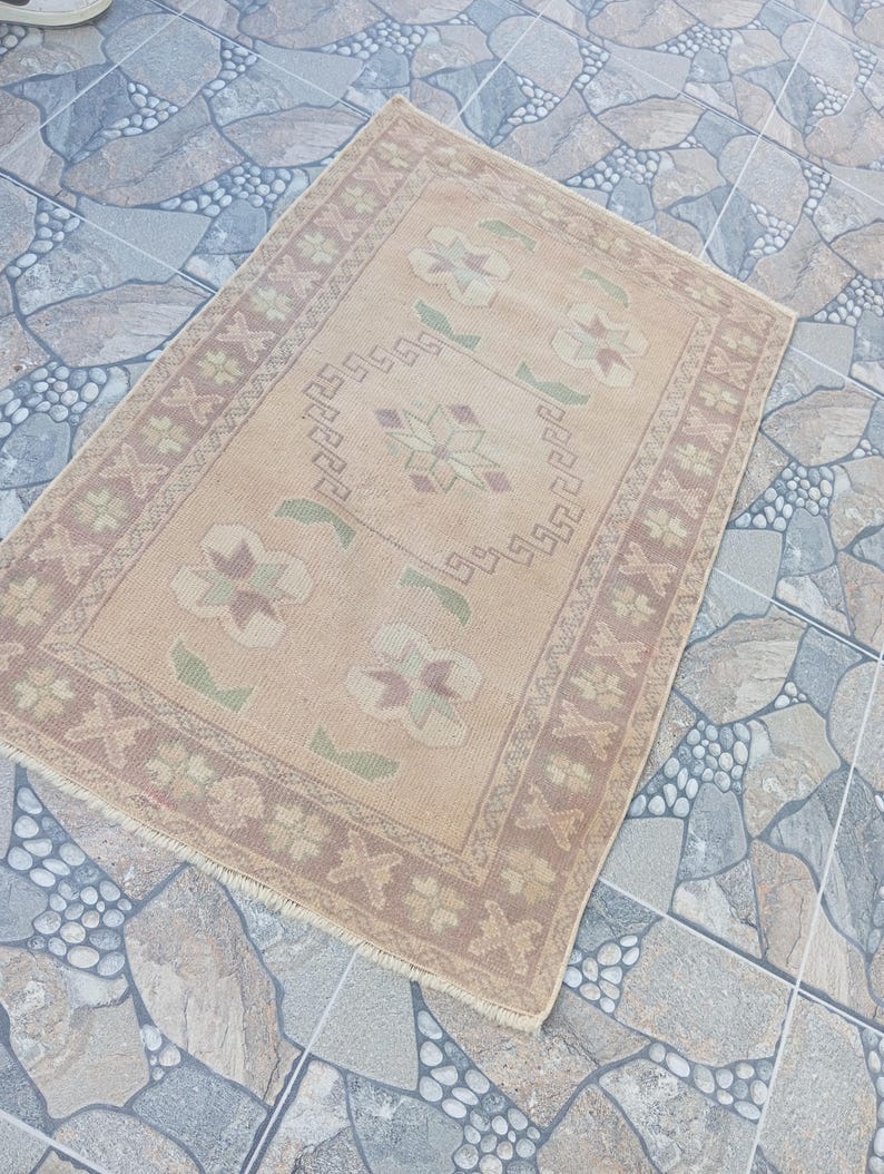 Vintage Turkish Wool Rug 2.6x3.9 Feet, Farmhouse Anatolian Kids Room ...