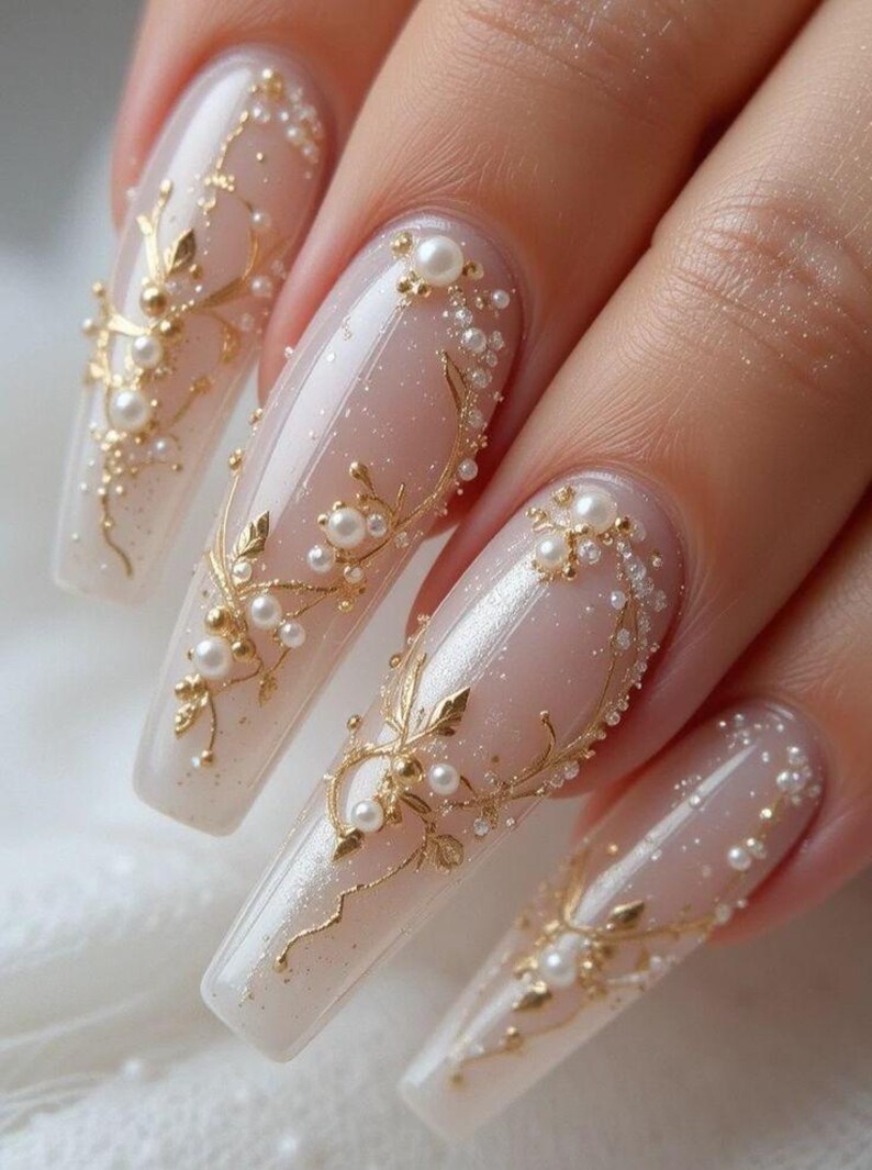 Luxury Press-on Nails Set – Handmade Reusable Nails, Elegant Designs ...