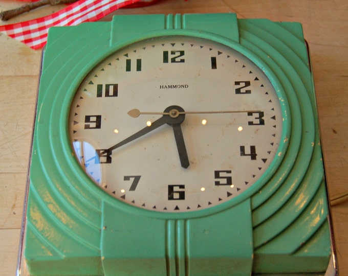 Vintage Art Deco Jade Green Color Hammond Prudence Kitchen Wall Clock ...