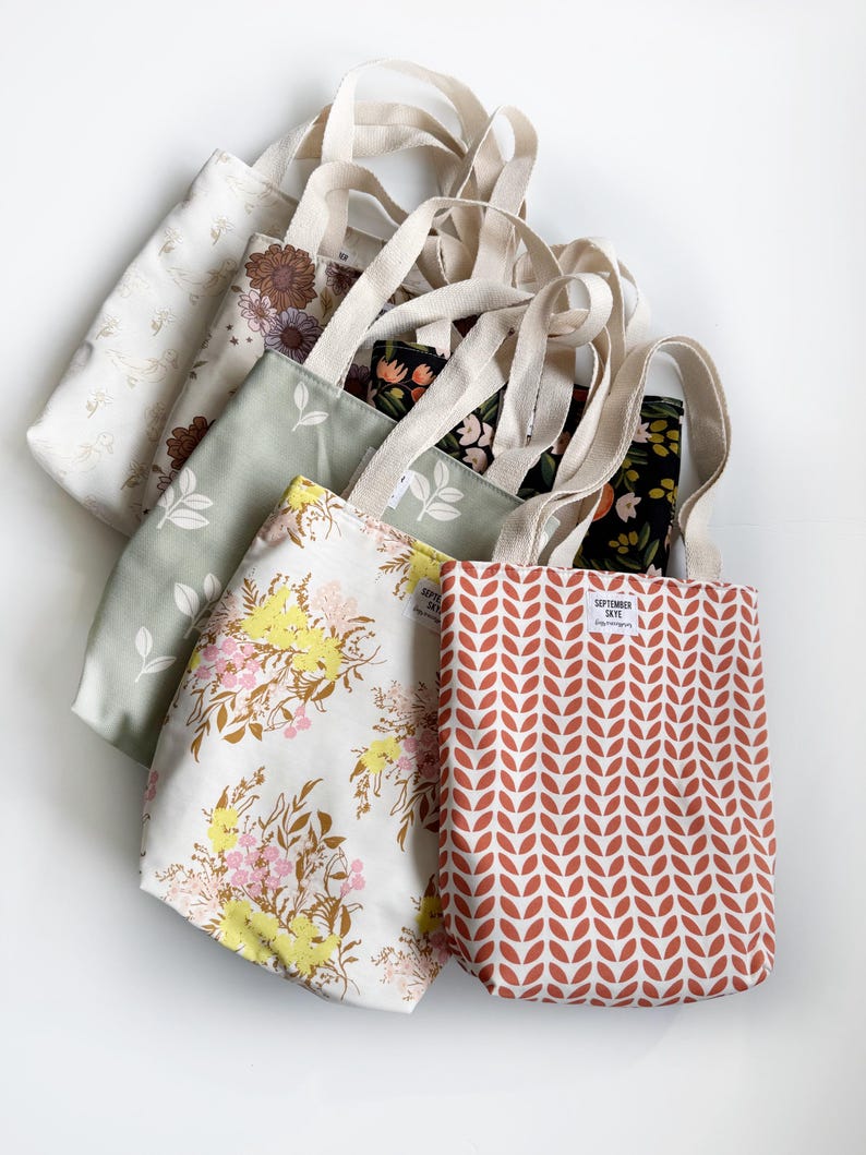 Sage Green Mini Tote Bag: Petal Print Small Lunch Bag - Etsy Canada