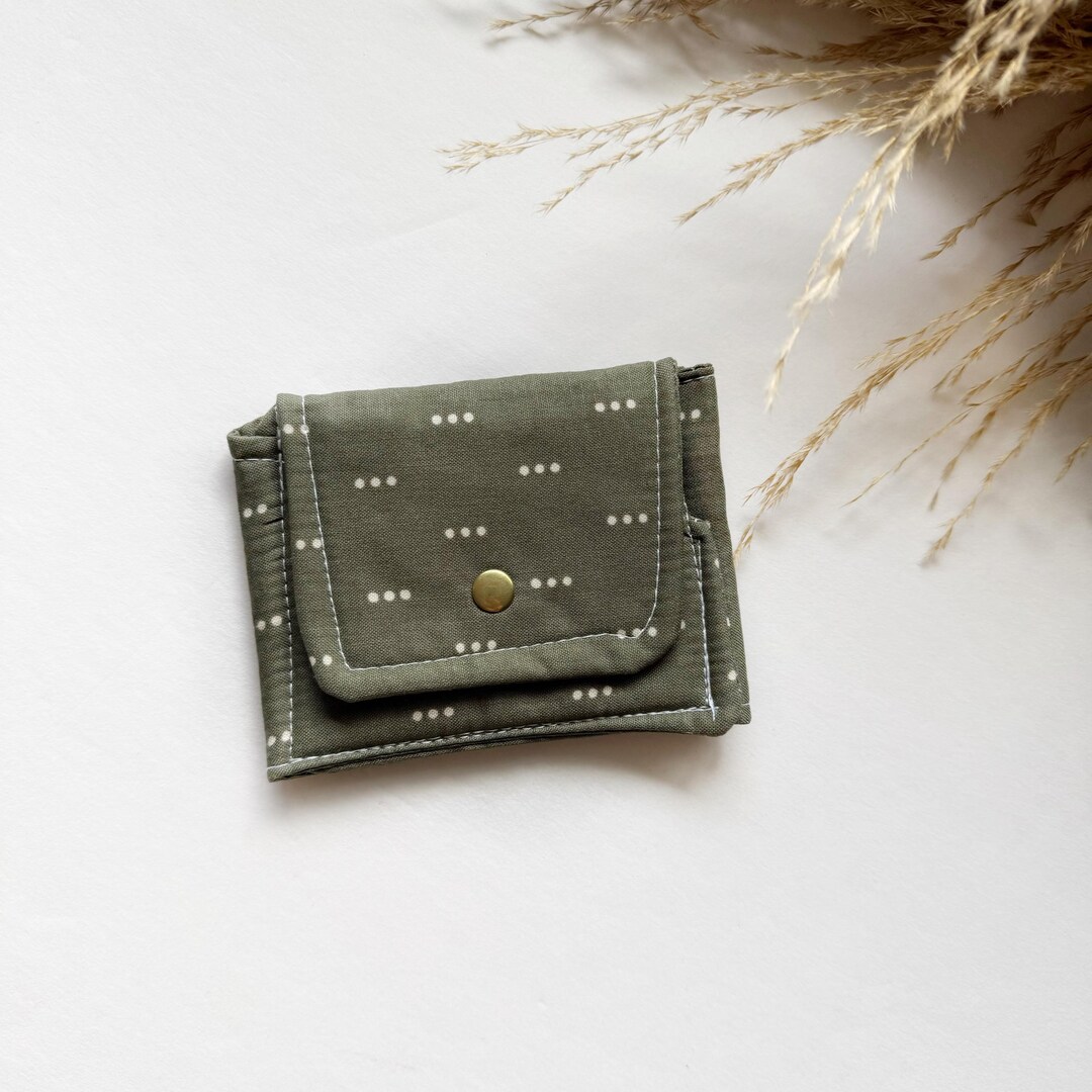 Minimalist Card Wallet in Triple Dots in Earth Tone Green - Etsy