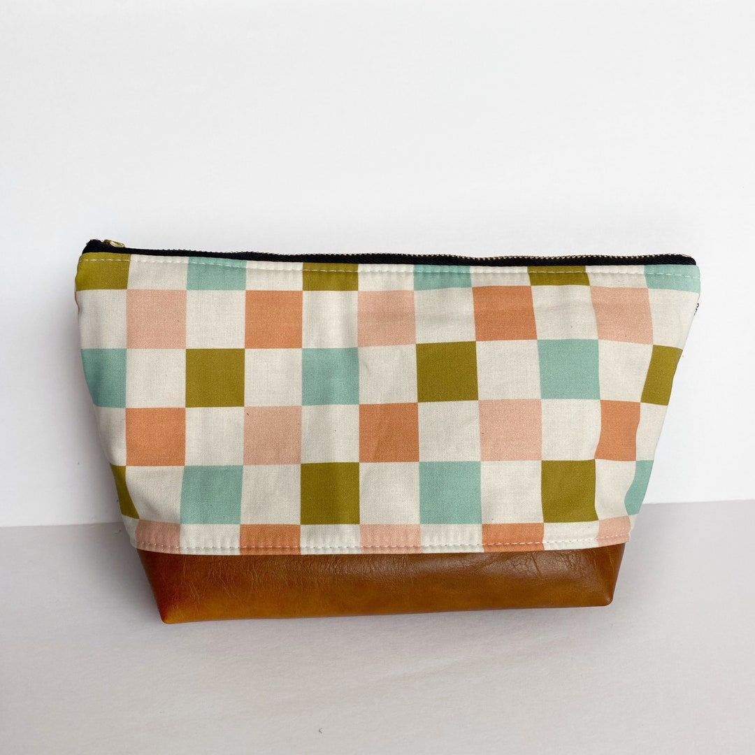 Retro Checkerboard in Pink Makeup Bag With Faux Leather - Gifts for Her ...