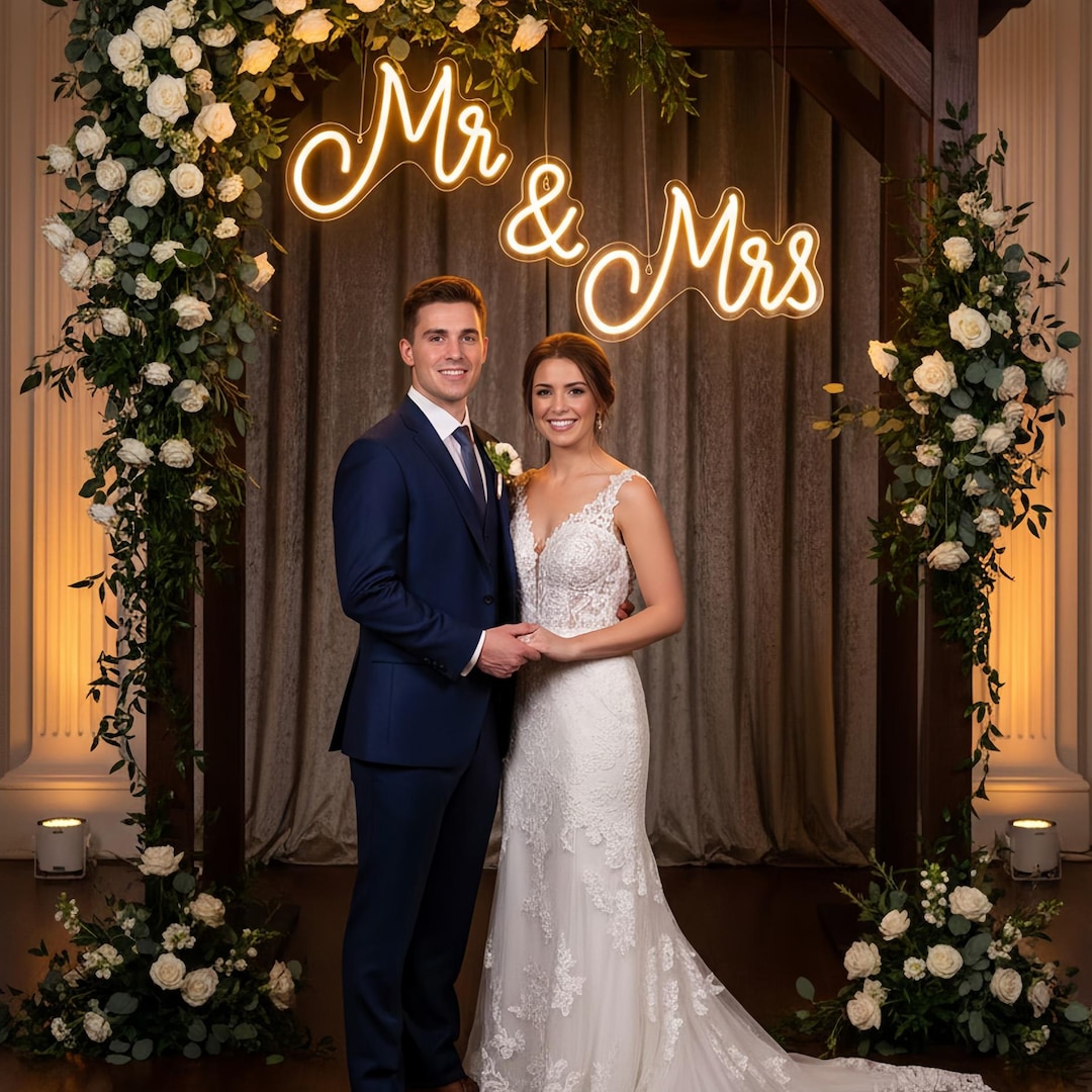 Mr & Mrs Light up Sign for Wedding Reception,warm White LED Neon,rustic ...