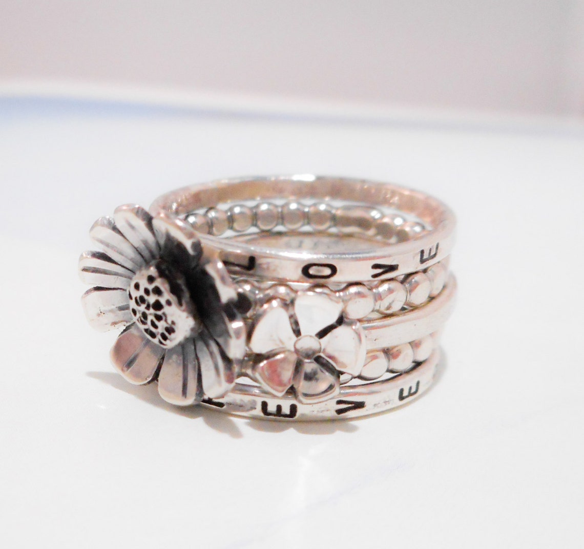 Daisy Wildflower Ring Set // Personalized Stacking Ring in - Etsy