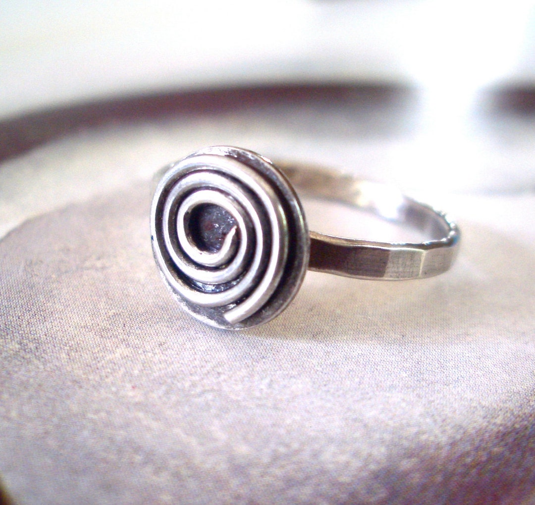 Spiral Ring // Sterling Silver - Etsy