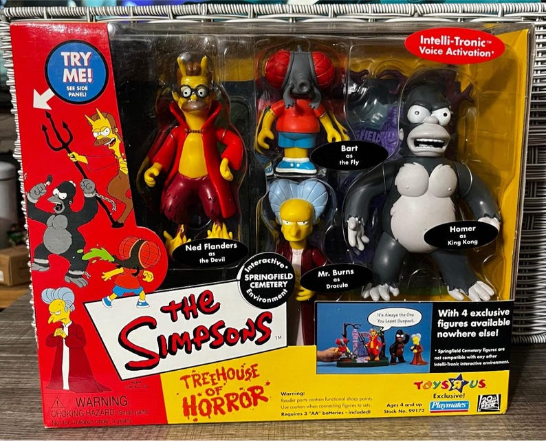 The Simpsons WOS Treehouse of Horror Springfield Cemetery Playset New ...