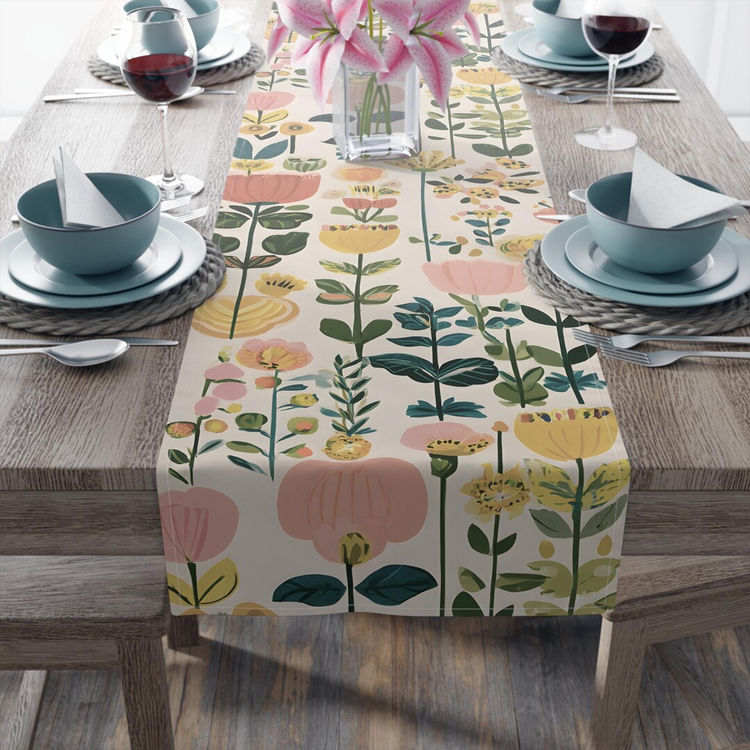 Vintage Floral Pattern Table Runner | Pastel Tulip Bouquet - Etsy
