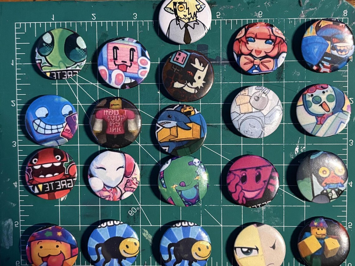 ROBLOX 1.25 INCH PINS - Etsy