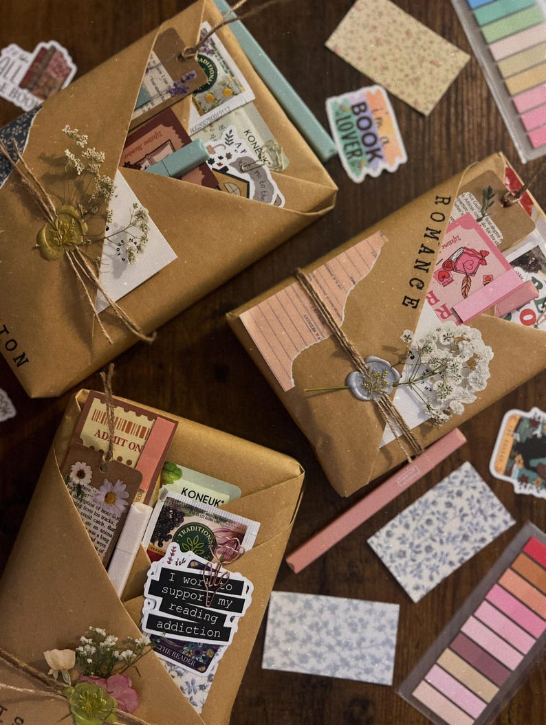 Deluxe Romance Blind Date With a Book Gift Set, Personalized Bookish ...