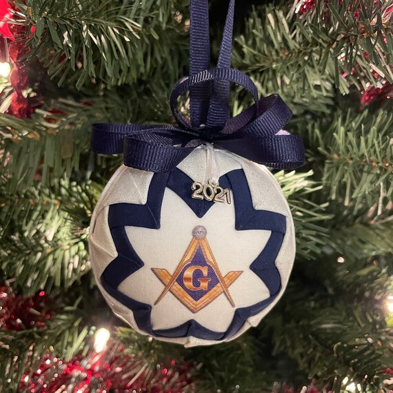 Masonic Square & Compass Quilted Fabric Christmas Ornament | Etsy