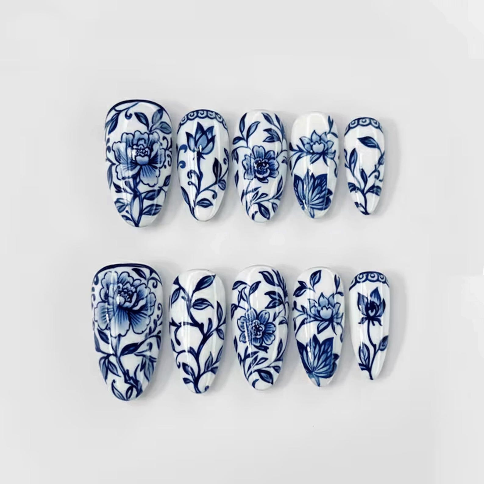 Blue and White Porcelain Press on Nails | Chinoiserie Floral False ...