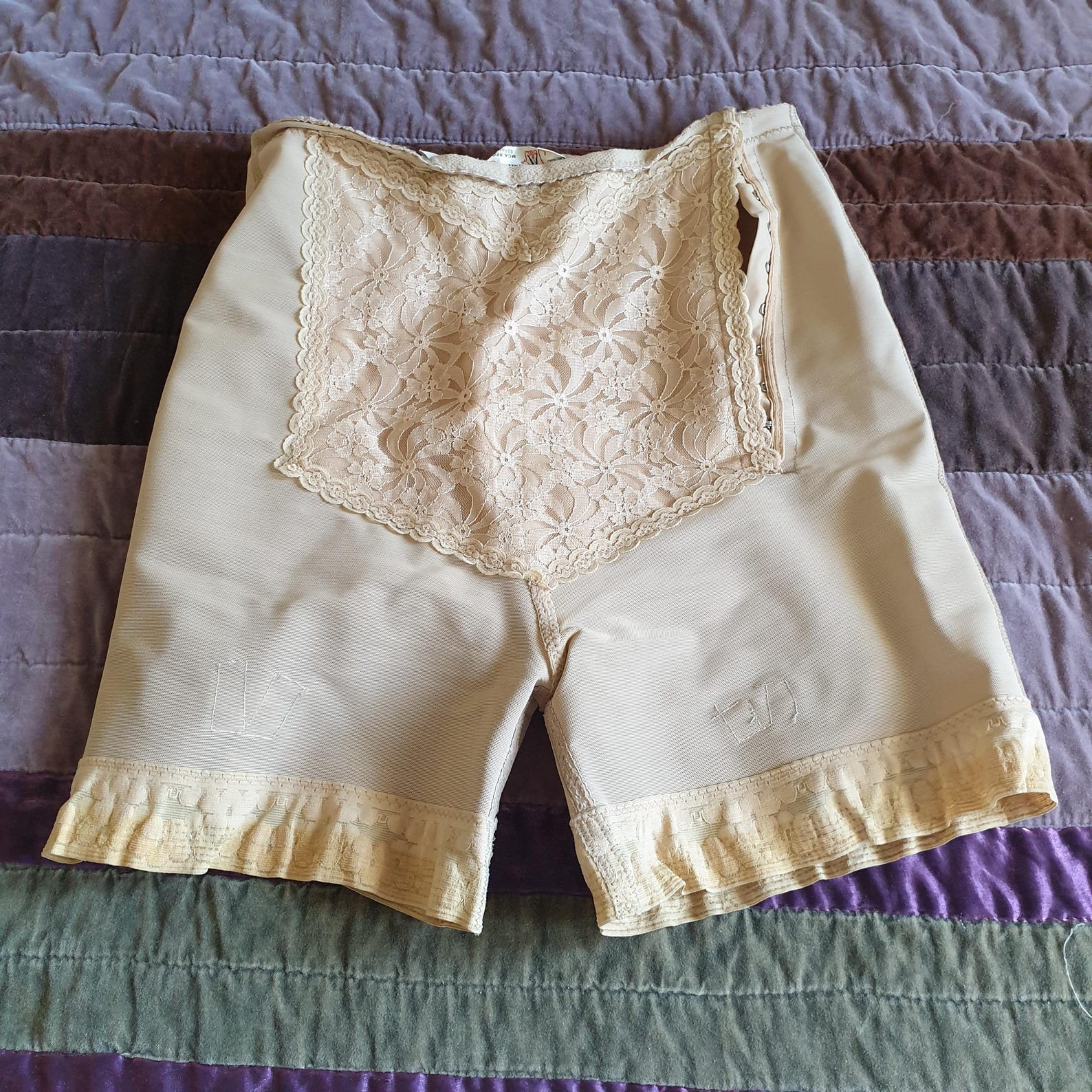 1950s Vintage Girdle With Lace Front Panel and Garter Straps – Medium ...