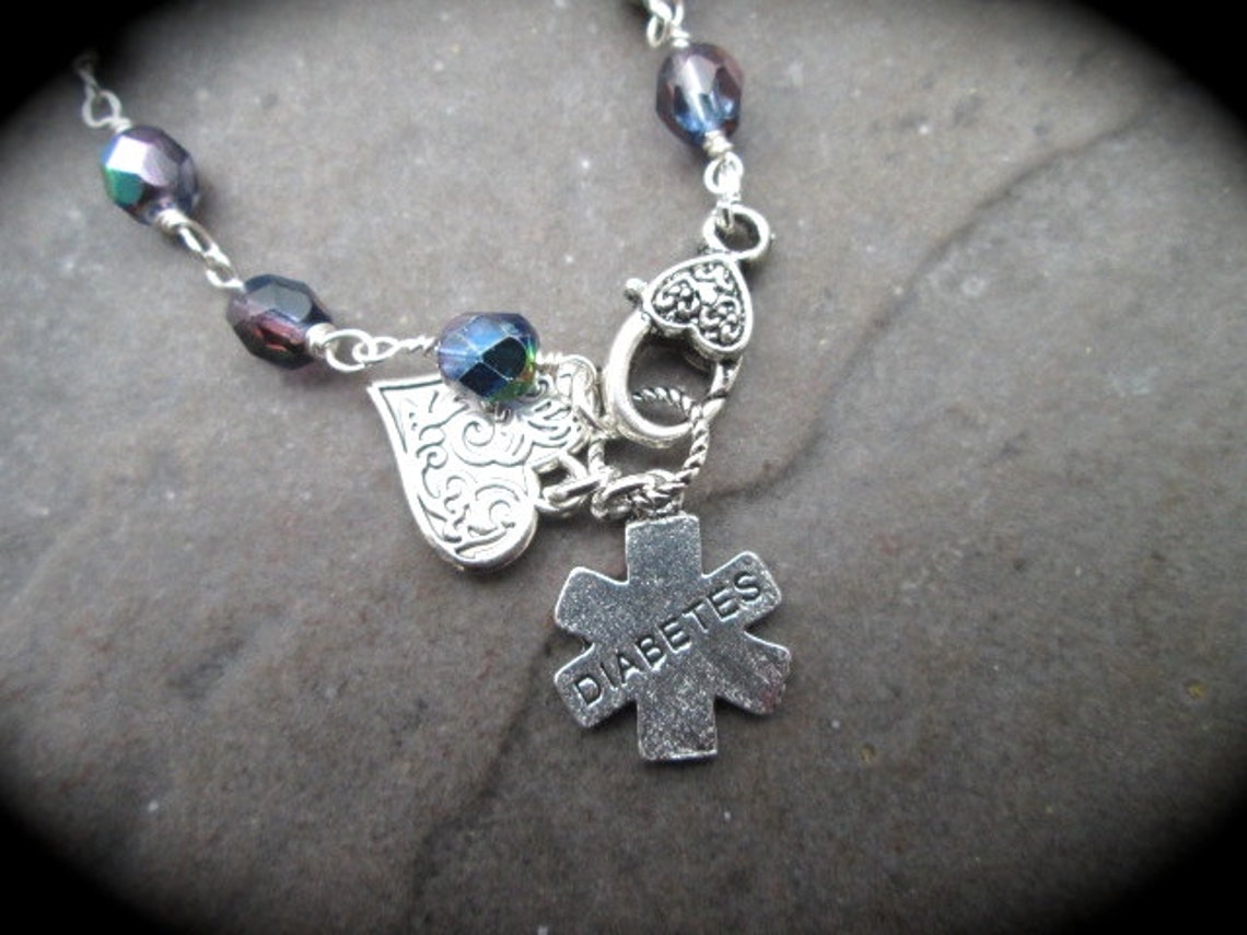 Diabetic Medical Alert Bracelet With Rosary Style Chain and Heart Charm ...