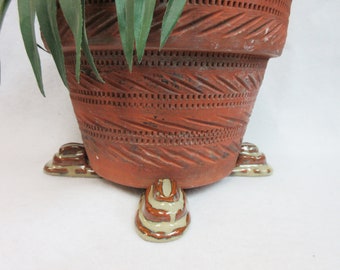 Ceramic Pot Feet Set of 4. Handmade Ceramic Tiered Pattern Pot Risers ...