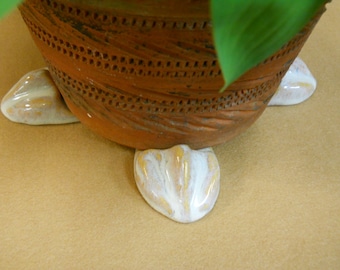 Ceramic Pot Feet Set of 4. Handmade Ceramic Tiered Pattern Pot Risers ...