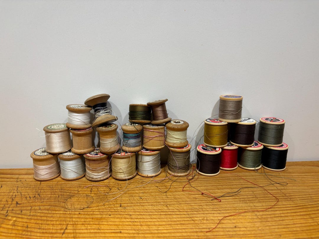 Vintage Wooden & Plastic Thread Reels With Case - Etsy UK