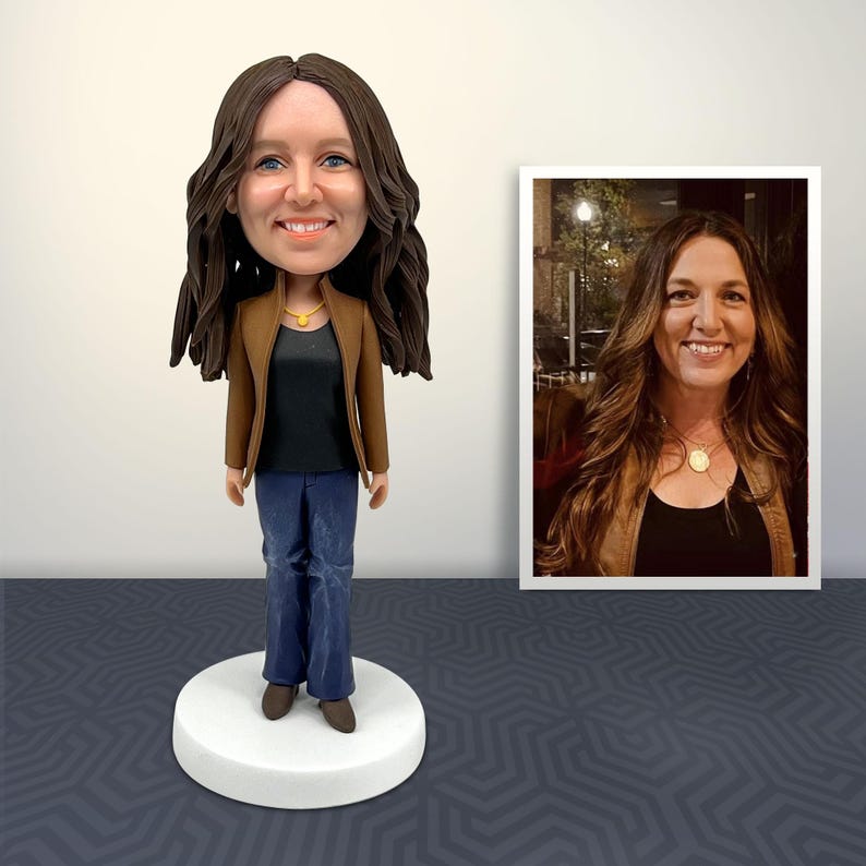 Custom Bobbleheads, Women's Bobblehead Dolls, Custom Bobbleheads for ...