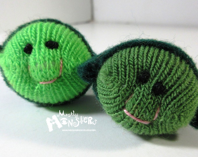 THUMBKIN Pea in a Pod Choose Your Color Pea Pod Toy Kawaii - Etsy
