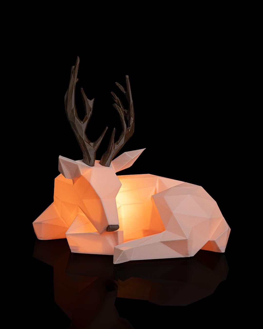 Low Poly Reindeer Lamp • Modern Christmas Decor • Geometric Reindeer ...
