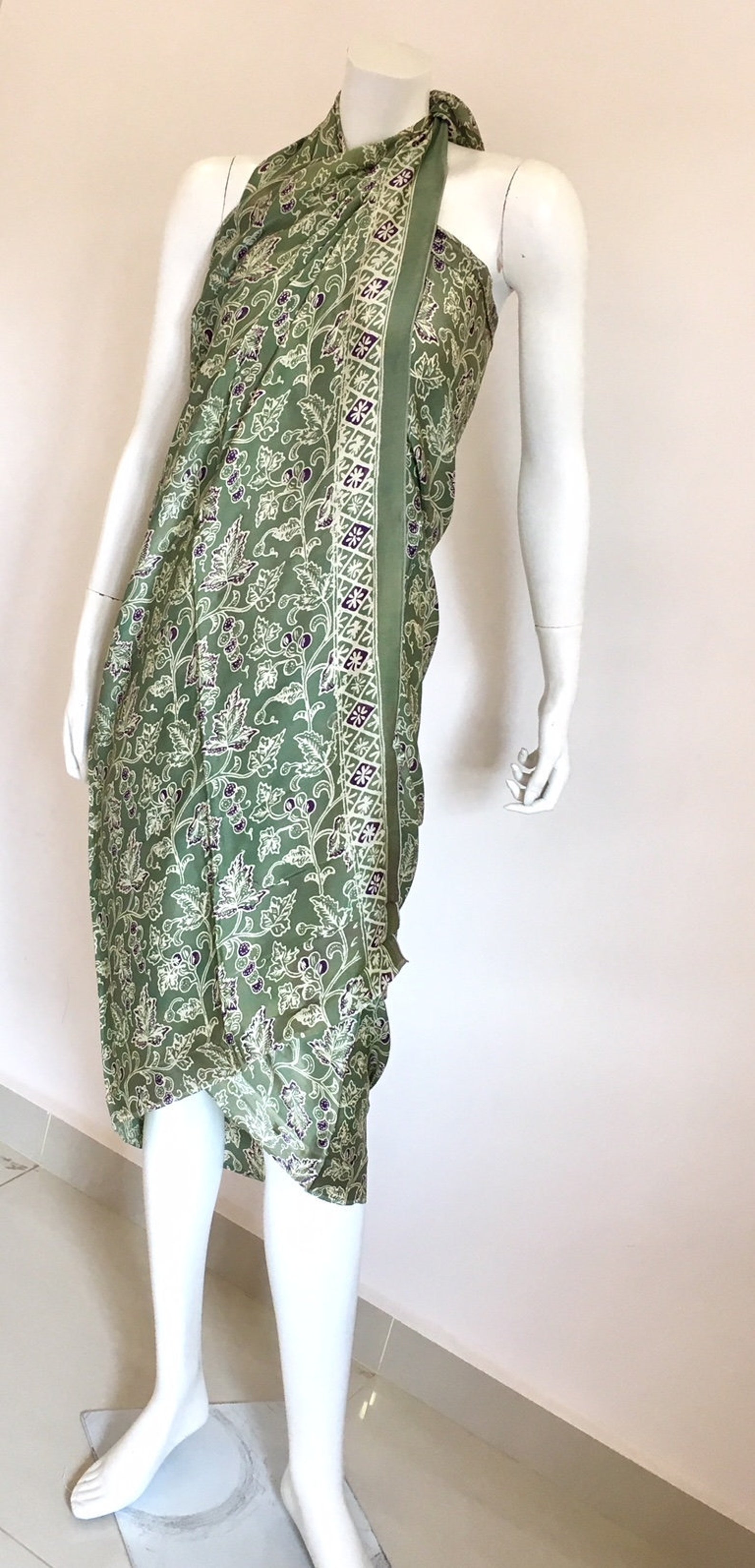 Silk Batik Sarong Duo Tone Blue Flowers On Green Etsy New Zealand