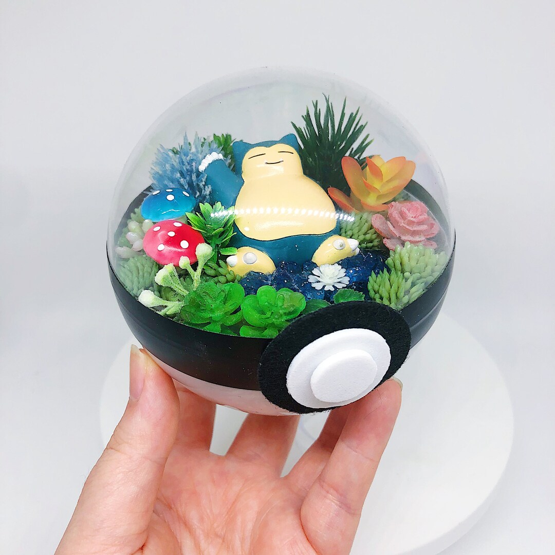 LIGHT UP Snorlax Terrarium Pokeball - Etsy