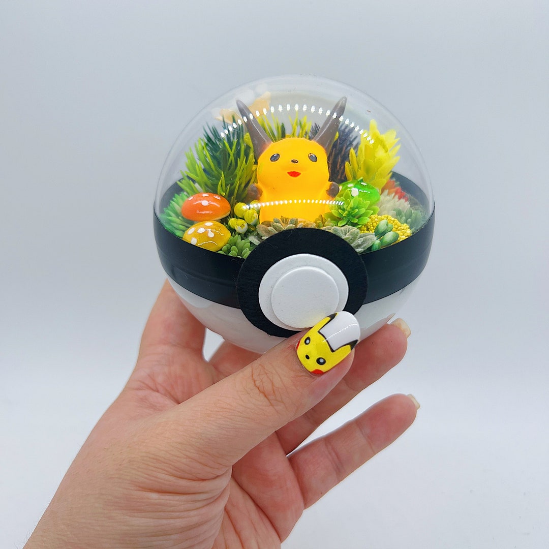 LIGHT UP Raichu Terrarium Pokeball - Etsy