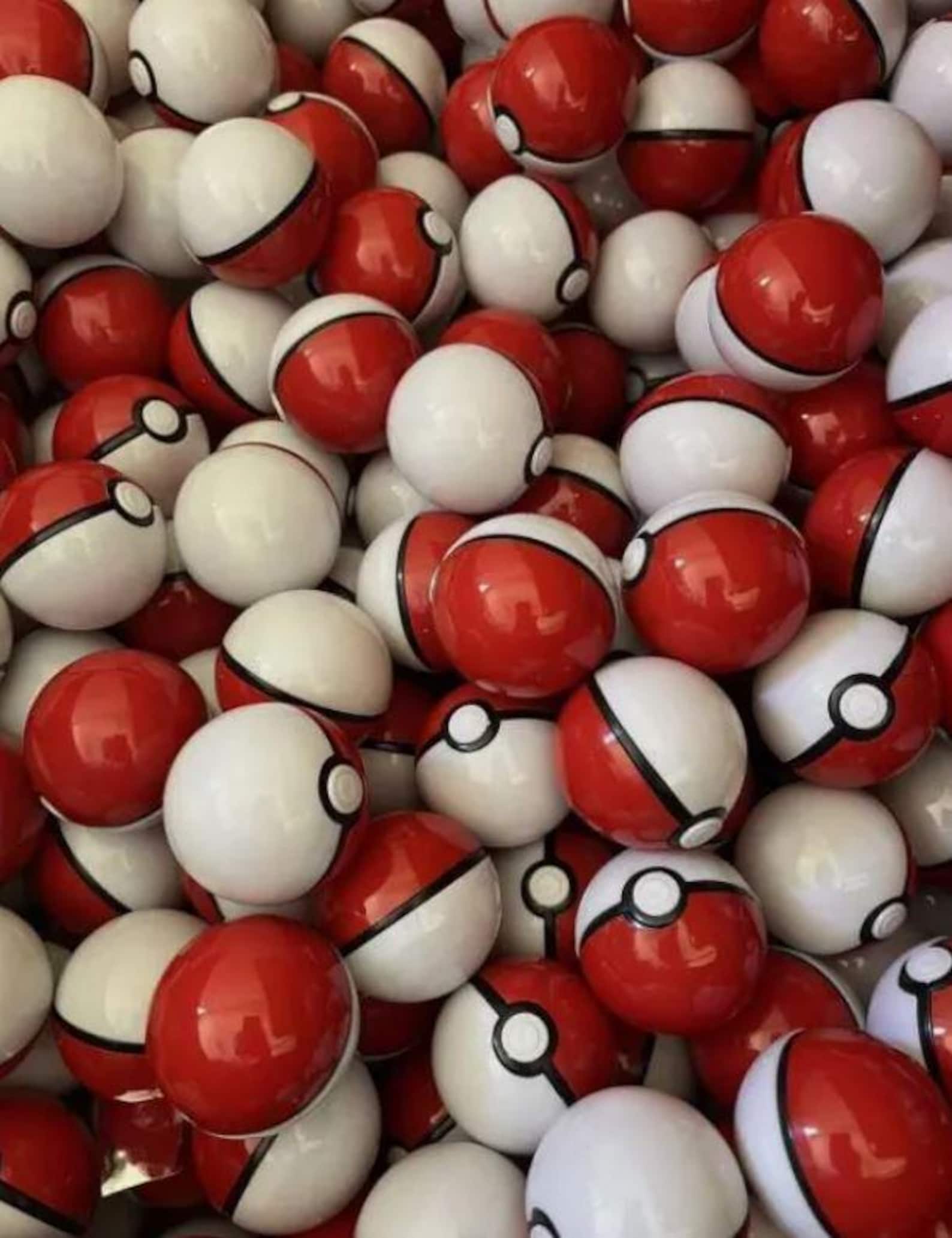 Empty Toy Capsules: 2-inch Gacha Balls, Party Favor Goodie Bag Fillers ...