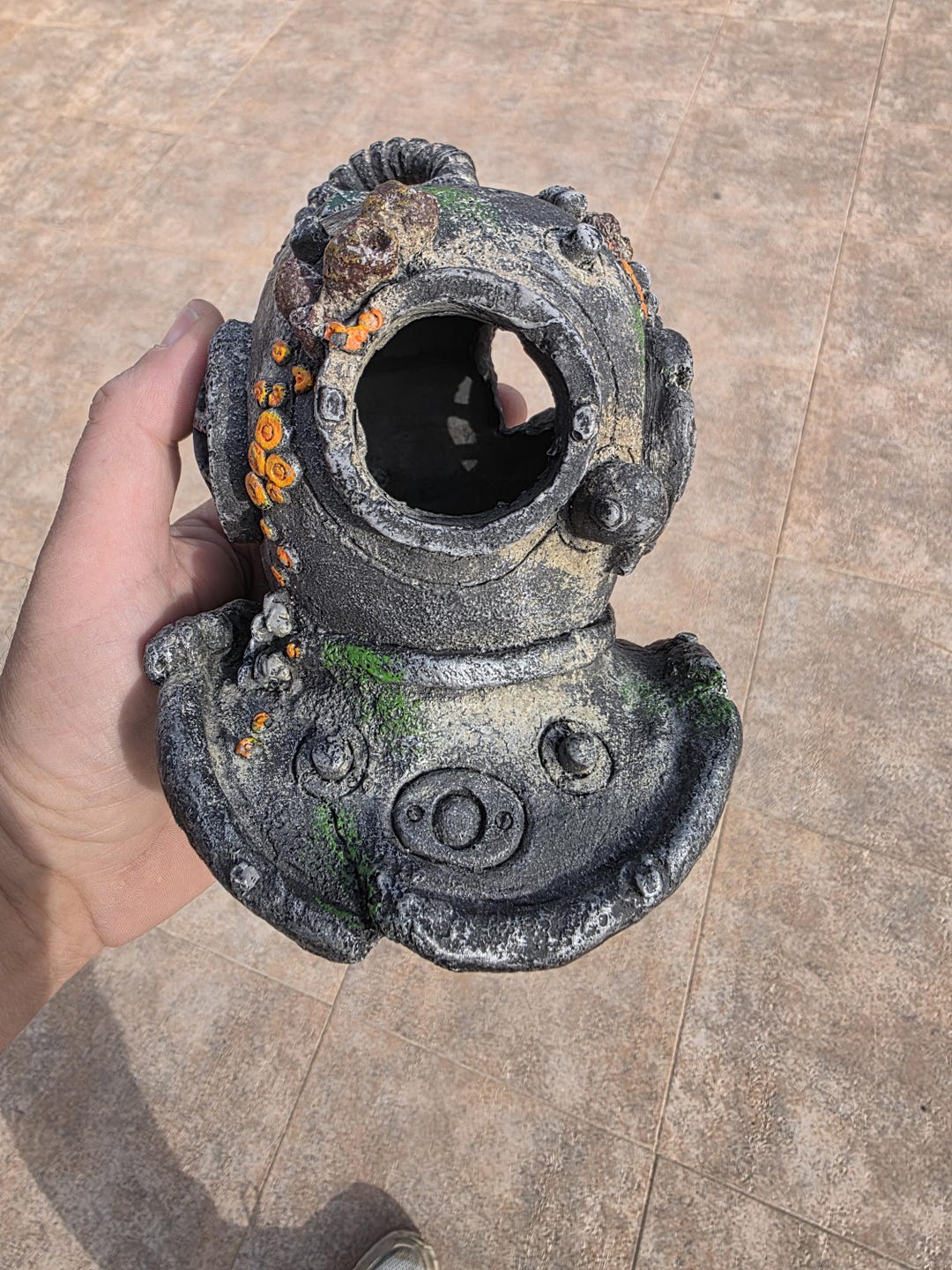 Vintage Diver Helmet Aquarium Decoration • Rustic Shipwreck Ornament ...
