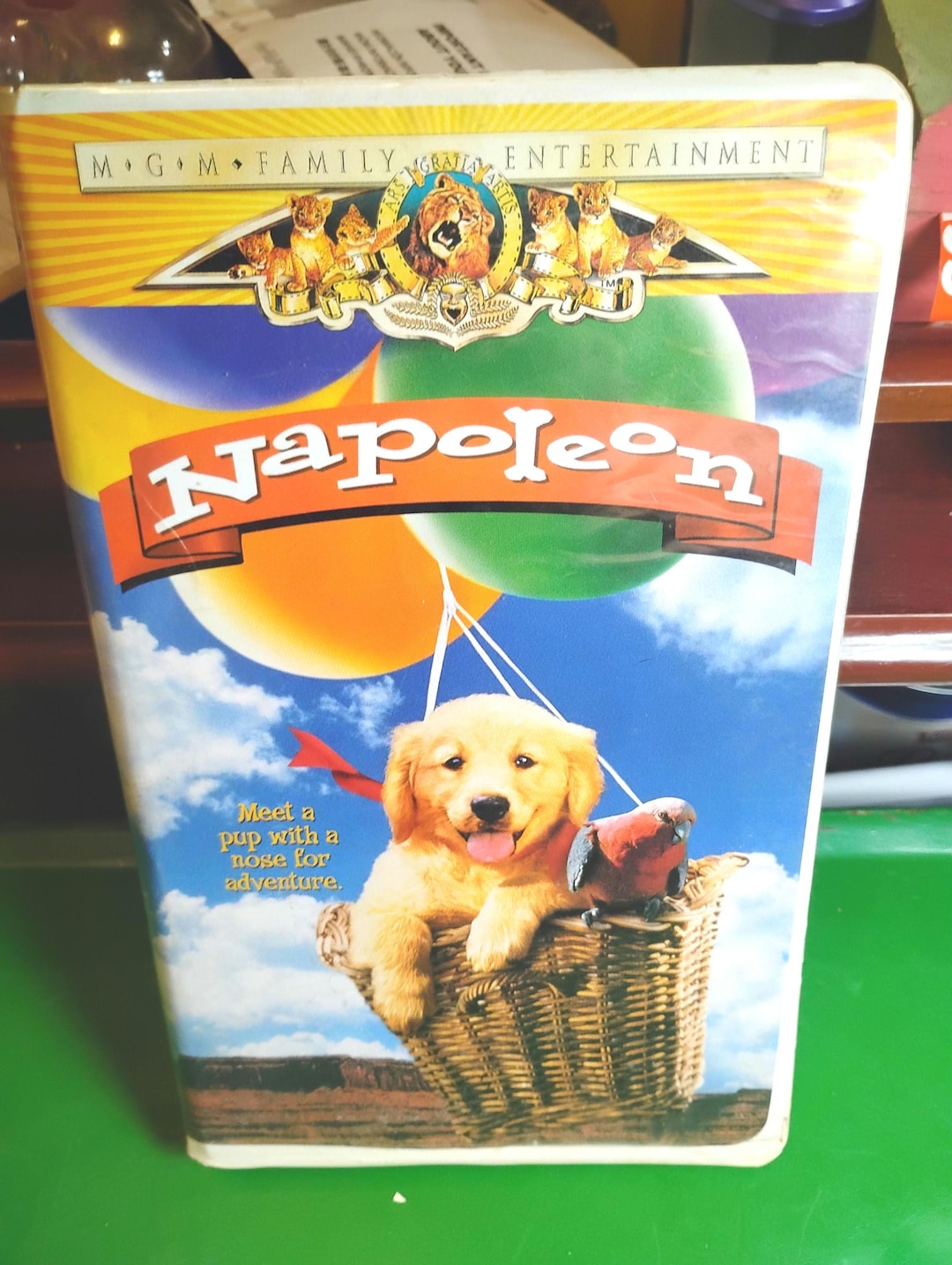 Napoleon VHS Tape Family Movie Golden Retriever Adventure Clamshell MGM ...