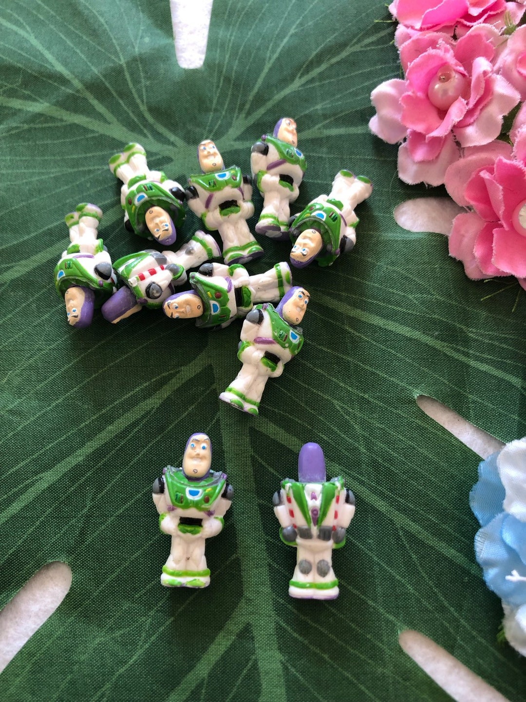 10 Mini Figures - Etsy