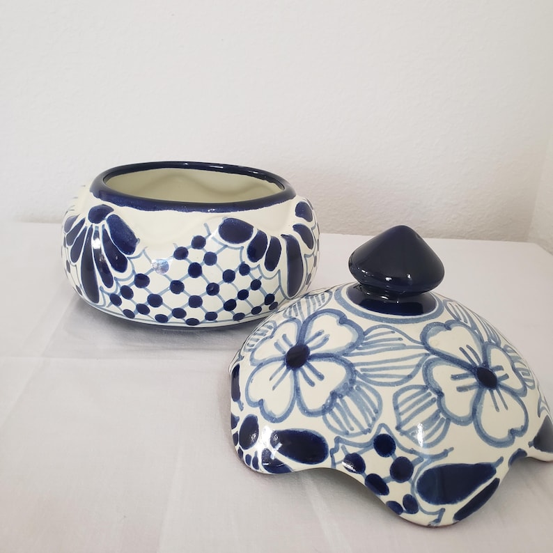 Vintage Talavera Mexican Pottery Hand Painted Blue and White Lidded Pot ...