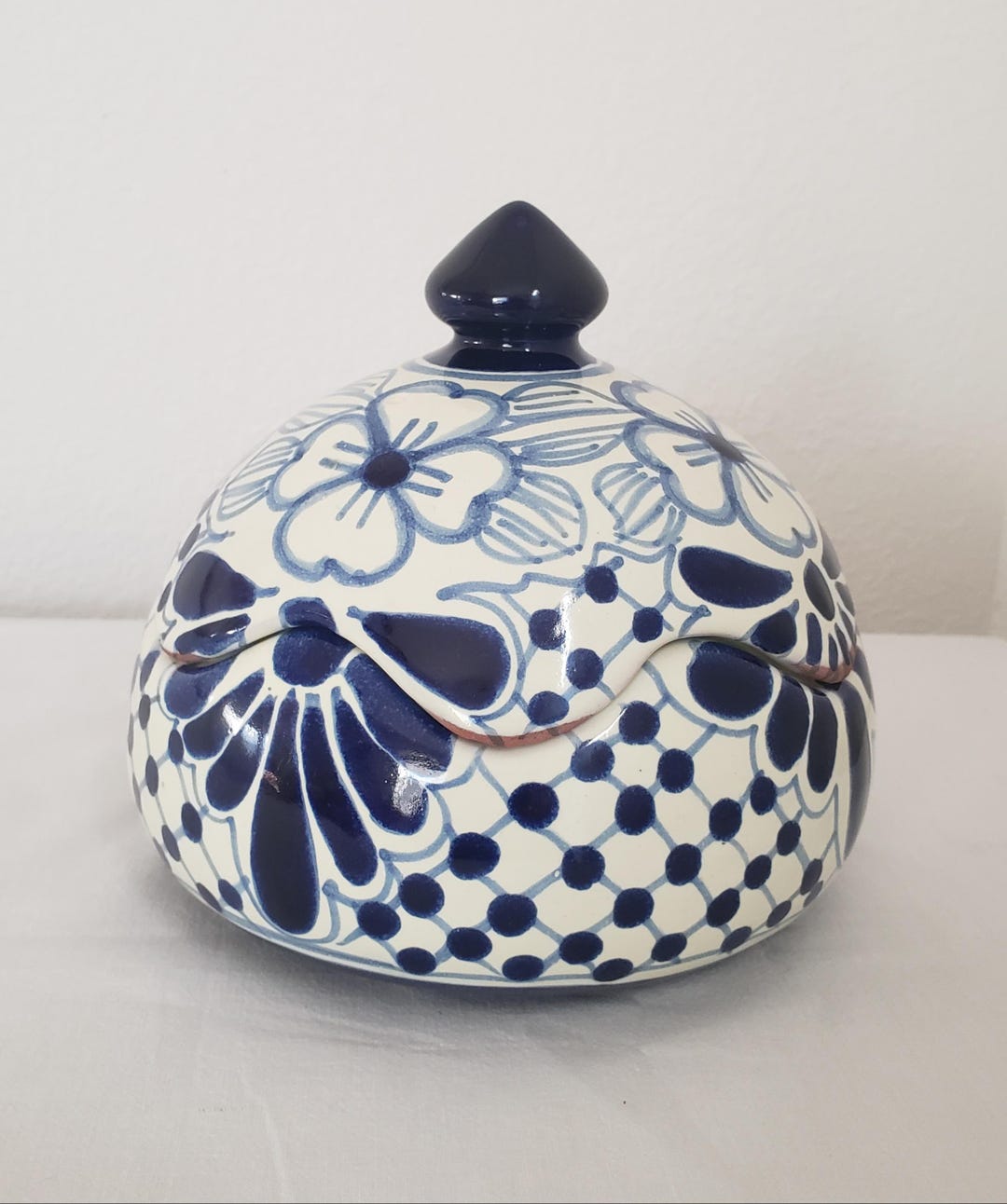 Vintage Talavera Mexican Pottery Hand Painted Blue and White Lidded Pot ...