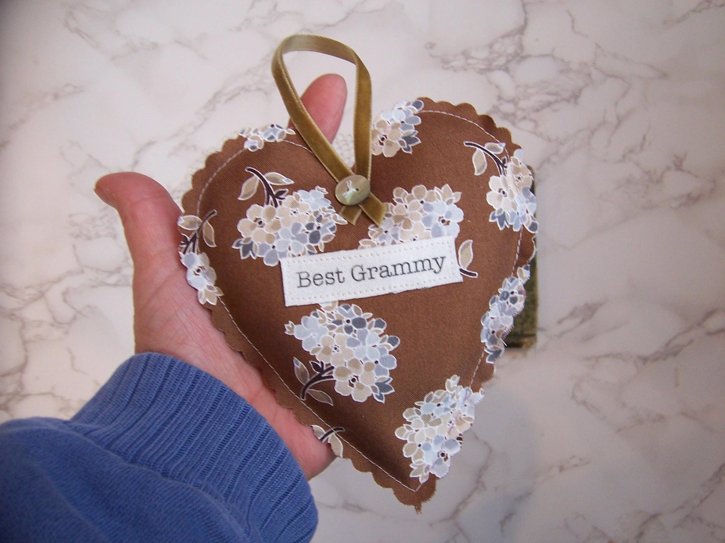 Hanging Lavender Heart Sachet - Perfect Little Gift for Your Loved One ...